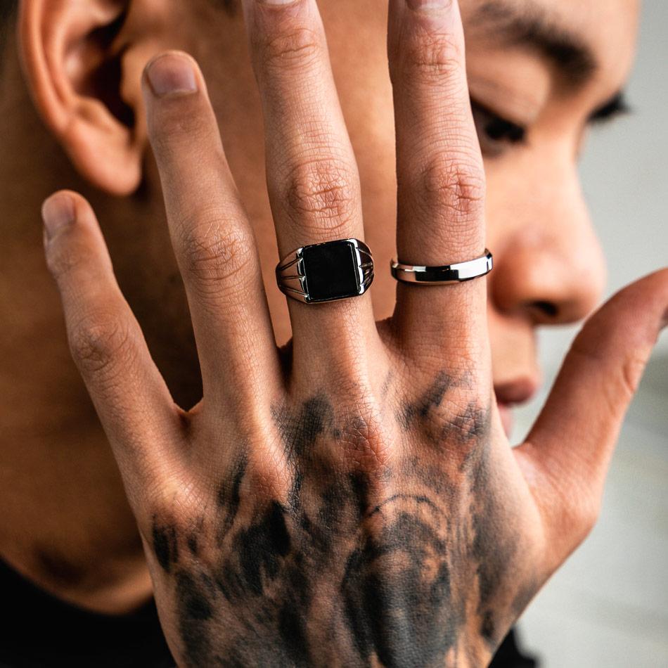 Minimal Ring Set in Silver – RoseGold & Black Pty Ltd