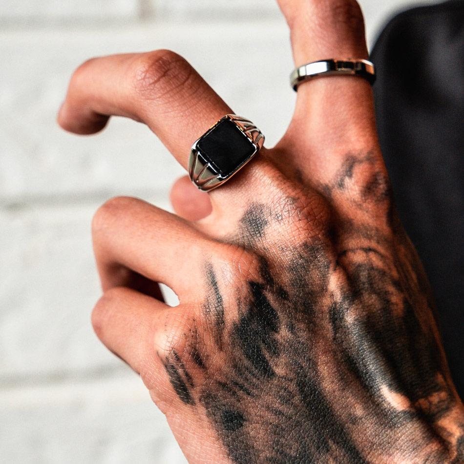 Minimal Ring Set in Silver – RoseGold & Black Pty Ltd